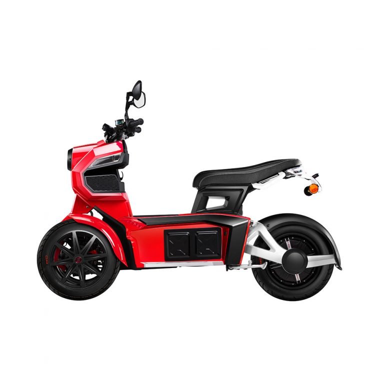 DOOHAN iTank Electric three-wheel Motorcycle | Vancouver e-motorcycle store